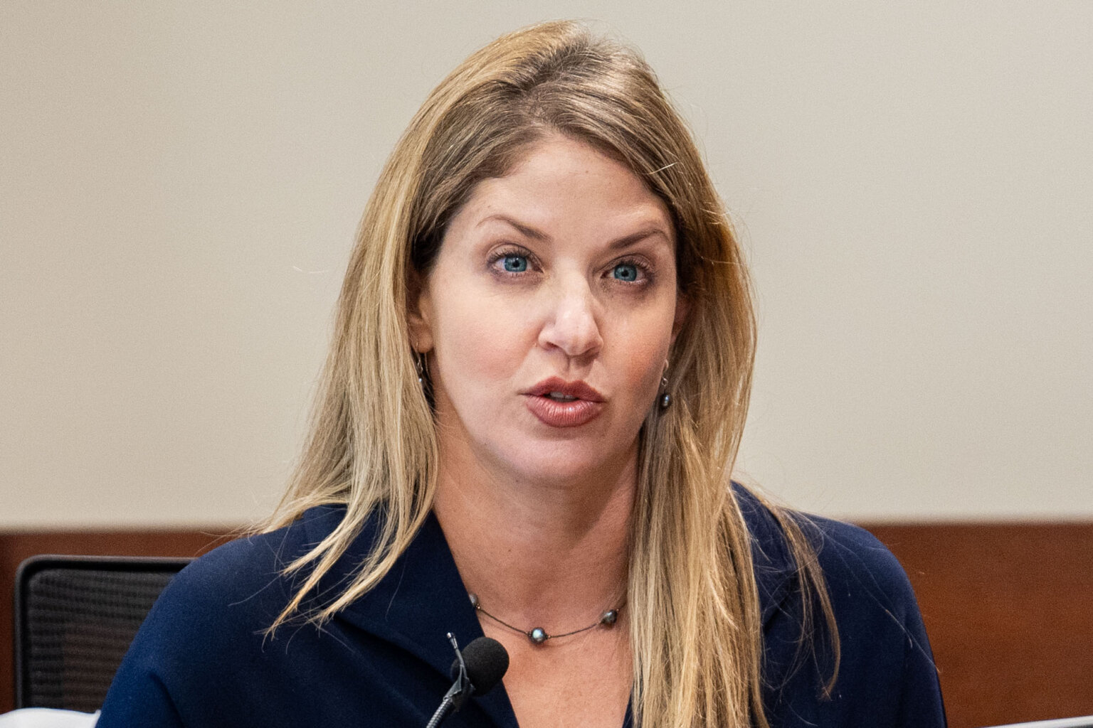 Wendi Adelson says Donna Adelson ‘micromanaged my life’ | Court TV
